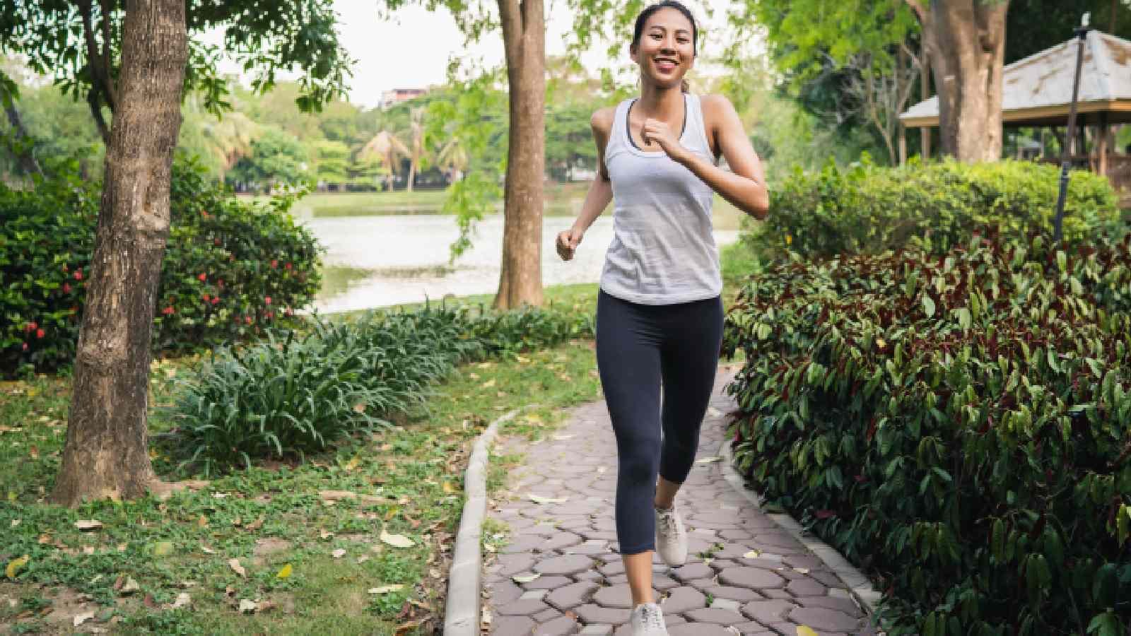 Power Walking: How to nail this powerful walking technique for weight ...