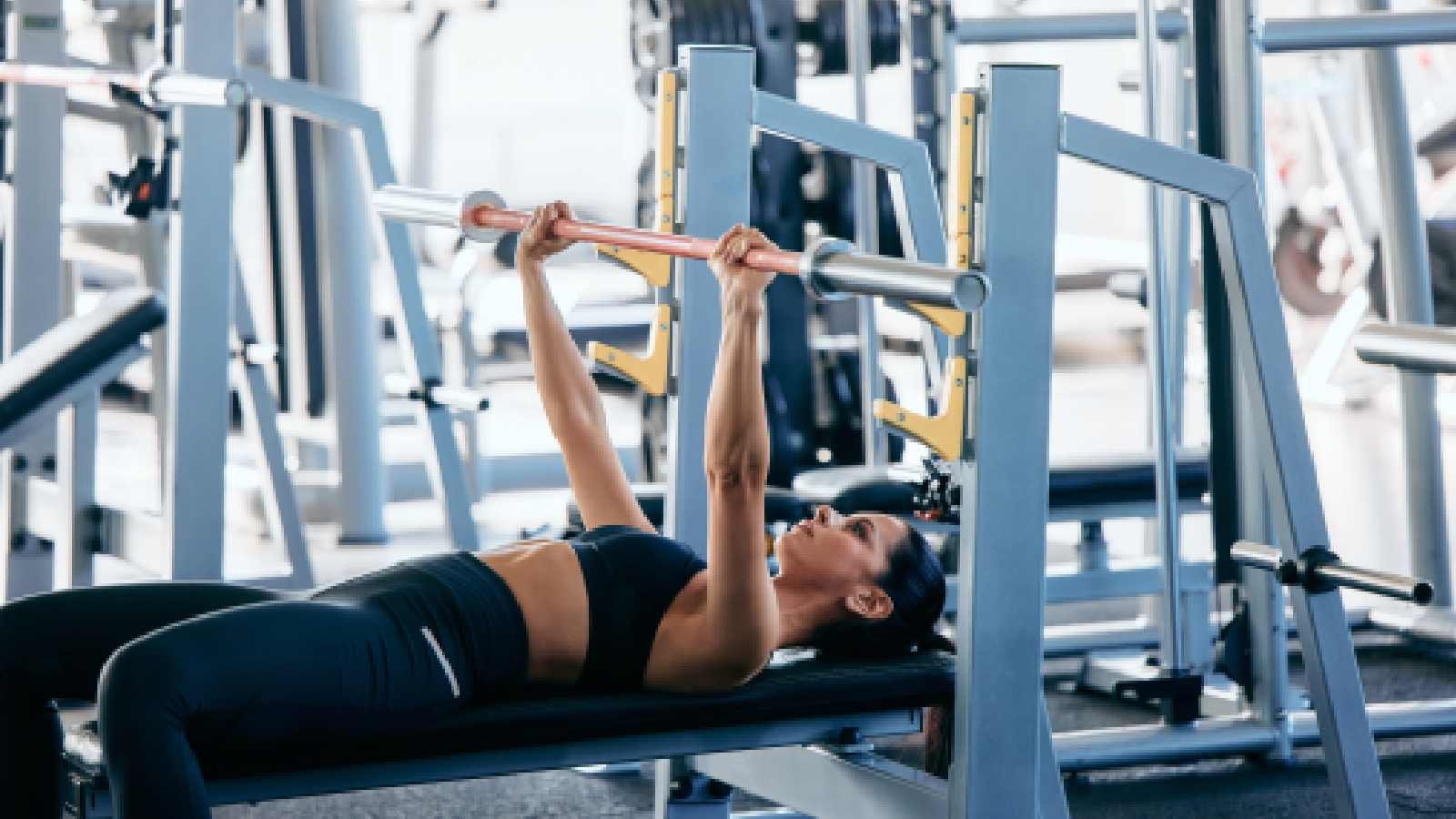 Bench press exercise goes wrong in viral video: 7 common mistakes to ...